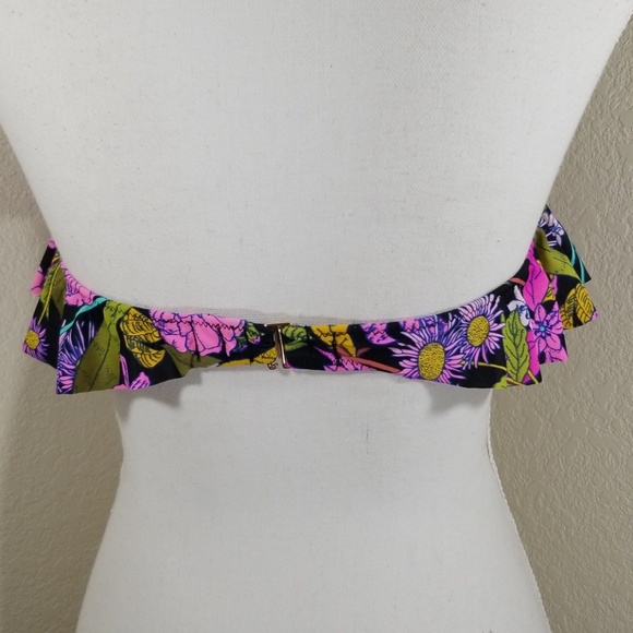 Victoria's Secret | Swim | Victorias Secret Ruffle Bandeau Swim Top ...